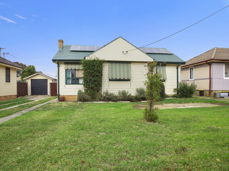 17 Renshaw Street, Goulburn, NSW 2580 - realestate.com.au