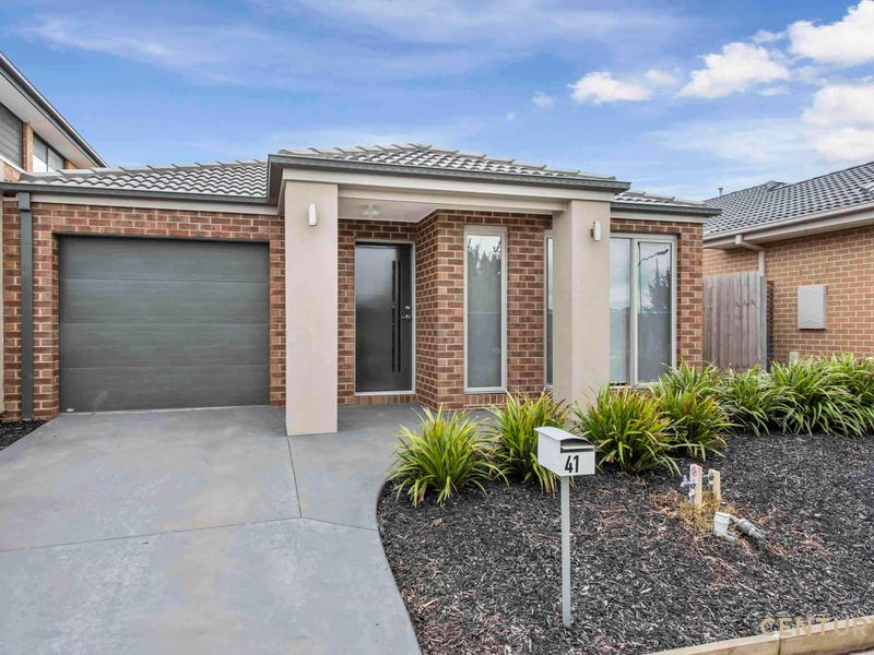 41 Casuarina Road, Officer, Vic 3809 - Property Details