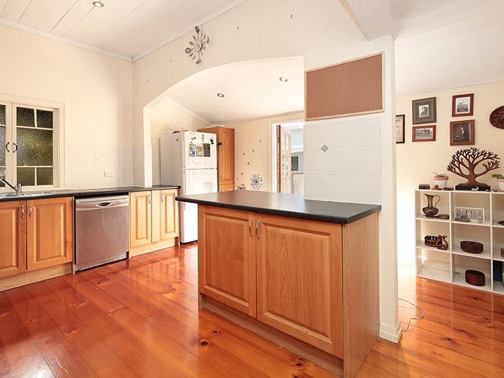 20 Broadmere Street, Annerley, Qld 4103 - Property Details