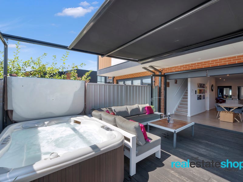105/1 Rowland Rees Crescent, Greenway, ACT 2900 - Property Details