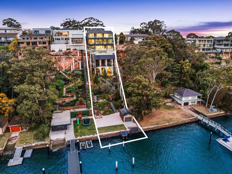 195 Stuart Street, Blakehurst, NSW 2221 - Property Details