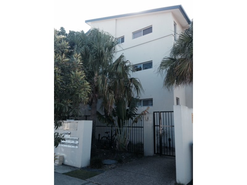 119 Sunshine Parade, Miami, QLD 4220 - realestate.com.au
