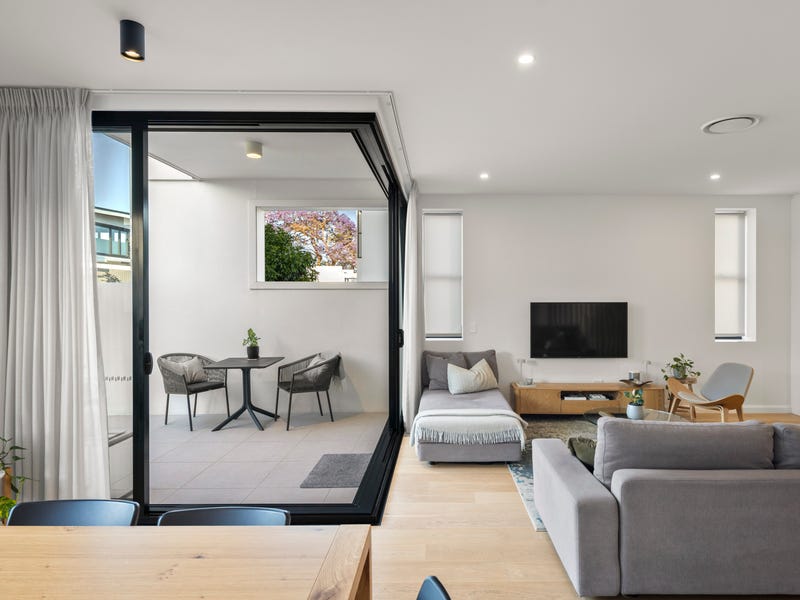 Real Estate & Property for Sale in Indooroopilly, QLD 4068 (+3 ...