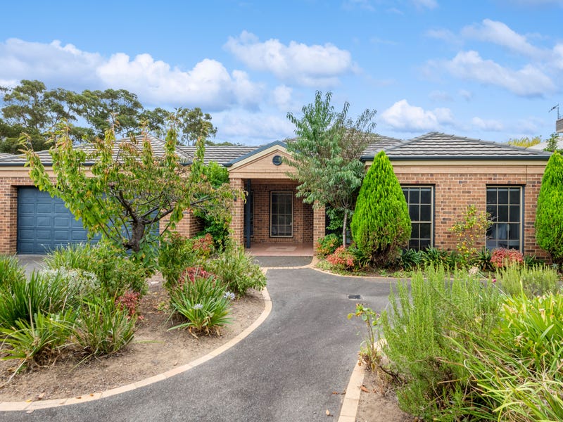 2 Regency Place, Kennington, Vic 3550 - Property Details
