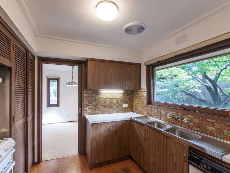 27 Foster Cres, Knoxfield, VIC 3180 - realestate.com.au