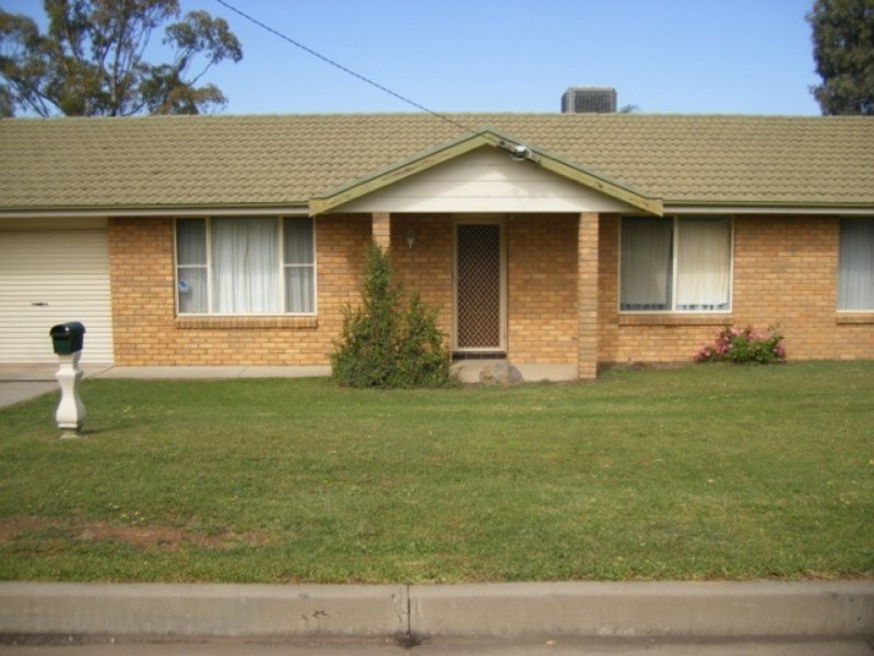 38 Macgregor Street, West Tamworth, NSW 2340 - realestate.com.au