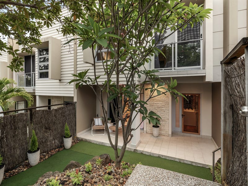 7/12 Riverview Terrace, Hamilton, Qld 4007 - Property Details