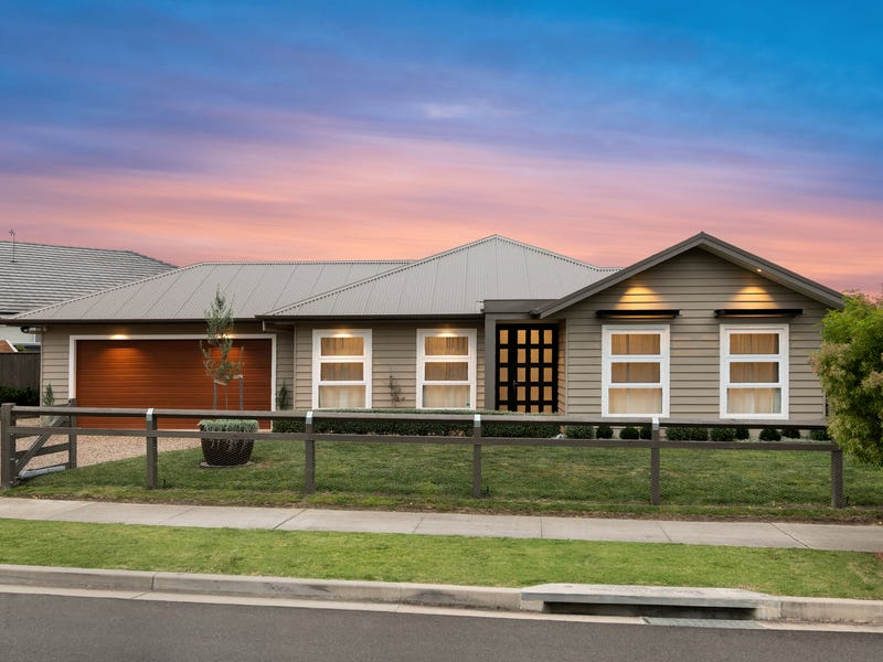 48 Mackellar Circuit, Renwick, NSW 2575 - realestate.com.au