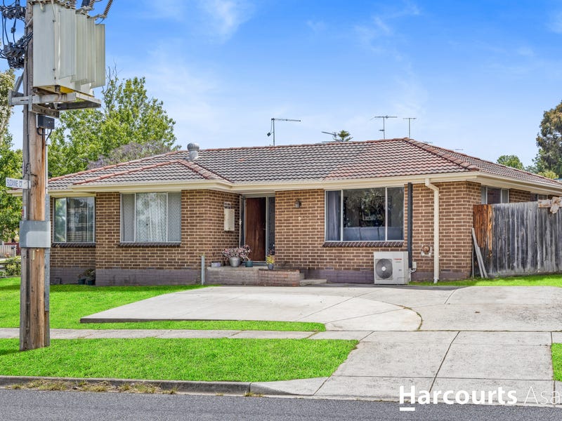 2 Leonard Court, Pakenham, Vic 3810 - Property Details