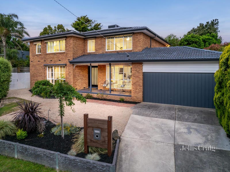 8 Loddon Court, Croydon Hills, VIC 3136 - realestate.com.au