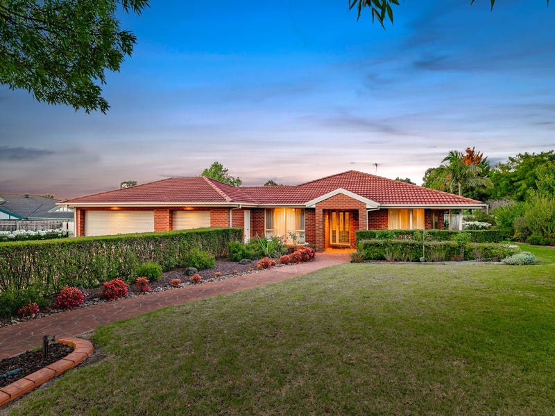 22 Glen Vista Drive, Narre Warren North, VIC 3804 - realestate.com.au