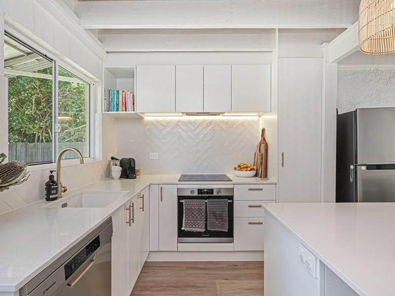 1/34 Lawrence Street, Mooloolaba, Qld 4557 - Property Details