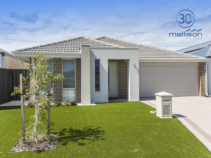 8 Firefly Street, Piara Waters, WA 6112 - realestate.com.au