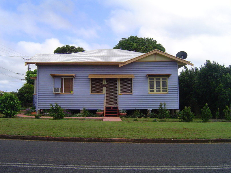 1 Thompson Road, Childers, Qld 4660 - Property Details