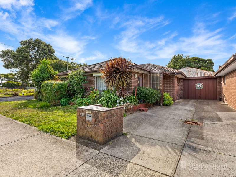 1/28 Codrington Street, Cranbourne, Vic 3977 - Property Details