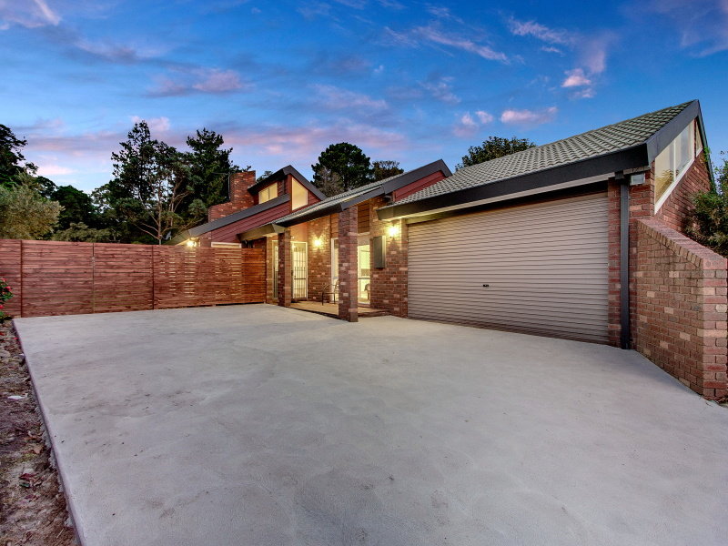 16 Netherplace Drive, Frankston, Vic 3199 - Property Details