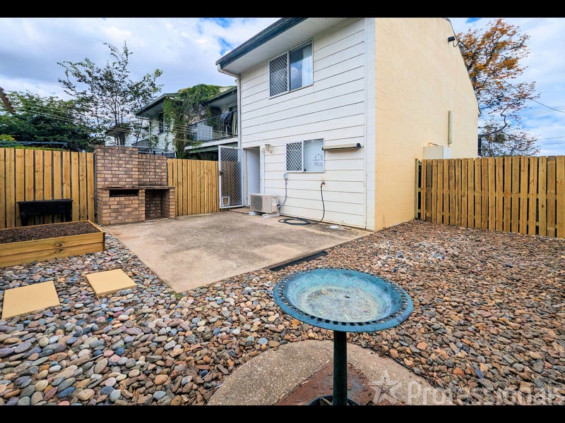 8/32 Lindsay Street, Bundamba, Qld 4304 - Property Details