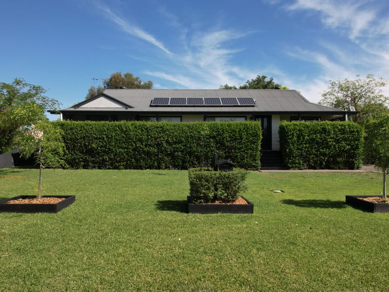 10 Cunningham Close, Narrabri, NSW 2390 - realestate.com.au