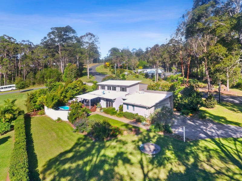 17 Crosby Drive, Batehaven, NSW 2536 - Property Details
