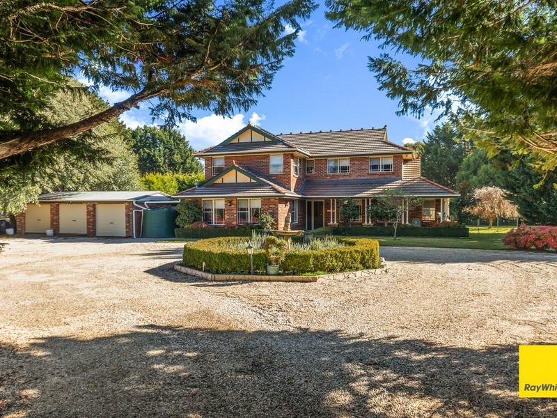 4 Reardon Place, Bungendore, NSW 2621 - House for Sale - realestate.com.au