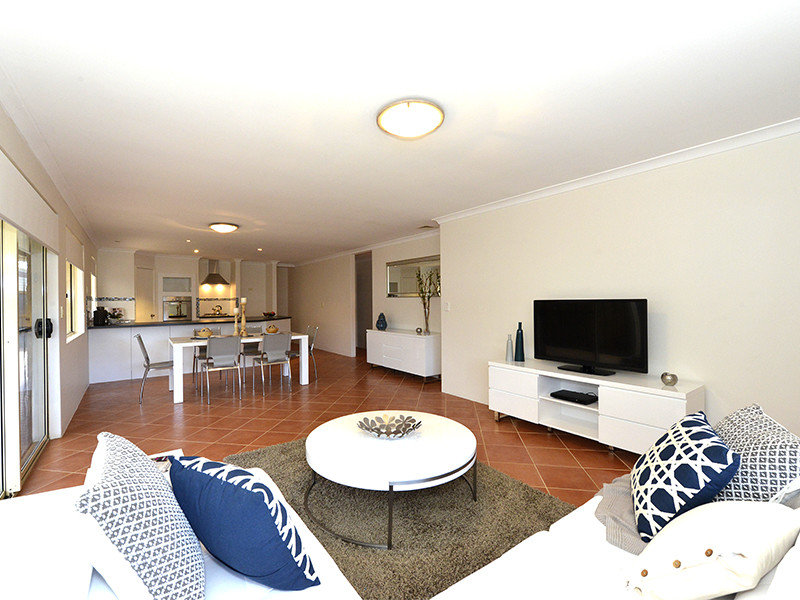 5 Sunray Circle, Ellenbrook, WA 6069 - realestate.com.au