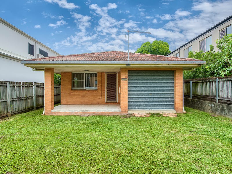 7 Wongara Street, Clayfield, Qld 4011 - Property Details
