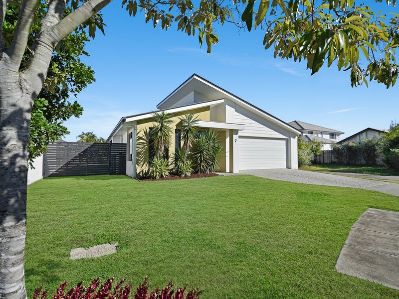 7 Cumberland Cres, Meridan Plains, QLD 4551 - realestate.com.au