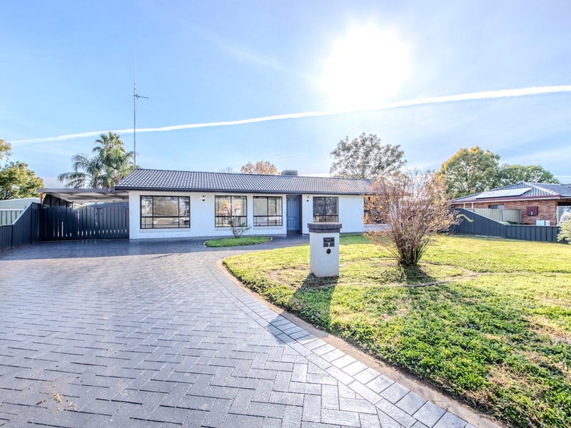 7 Light Place, Dubbo, NSW 2830 - Property Details