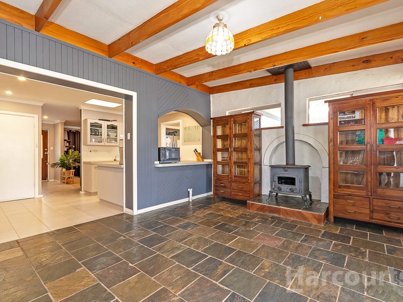 11 Admiral Grove, Heathridge, WA 6027 - Property Details