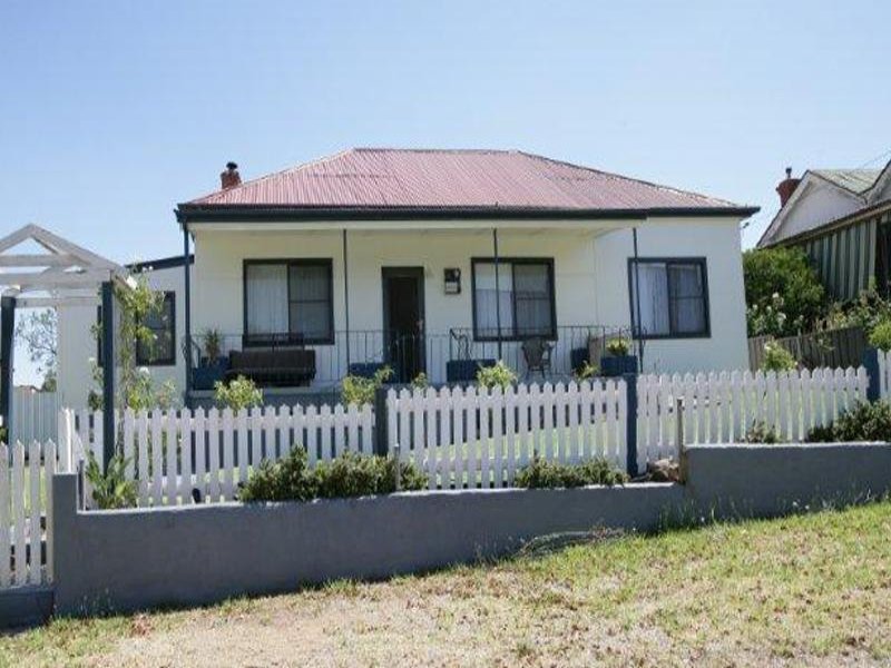 54 George St, Junee, NSW 2663 - Property Details