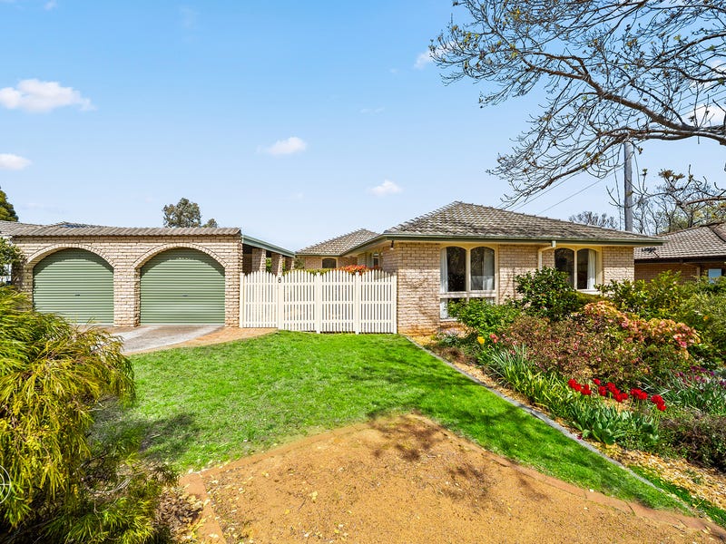 8 Lavan Place, Evatt, ACT 2617 - Property Details