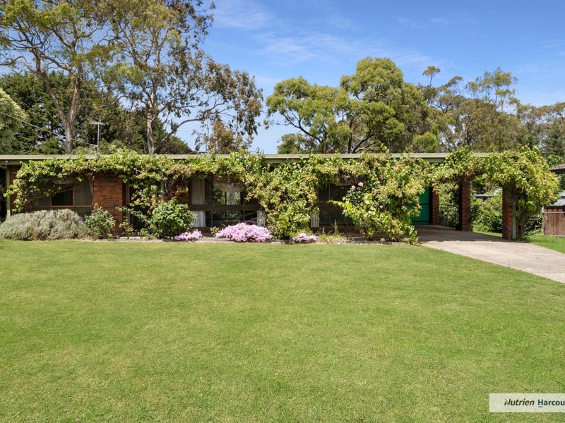 9 Link Avenue, Kilmore, Vic 3764 - Property Details