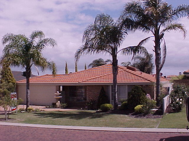 13 Mahogany Loop, Atwell, WA 6164 - Property Details