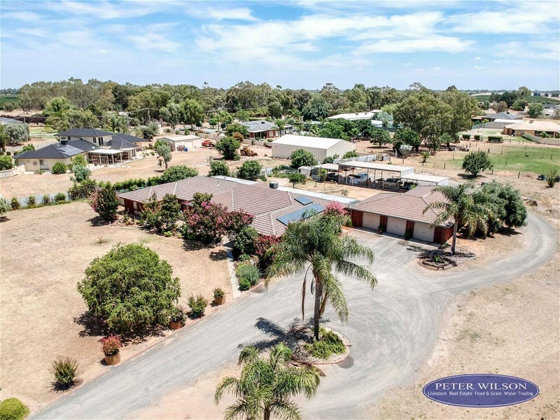 31 Catona Cres, Cobram, VIC 3644 - realestate.com.au