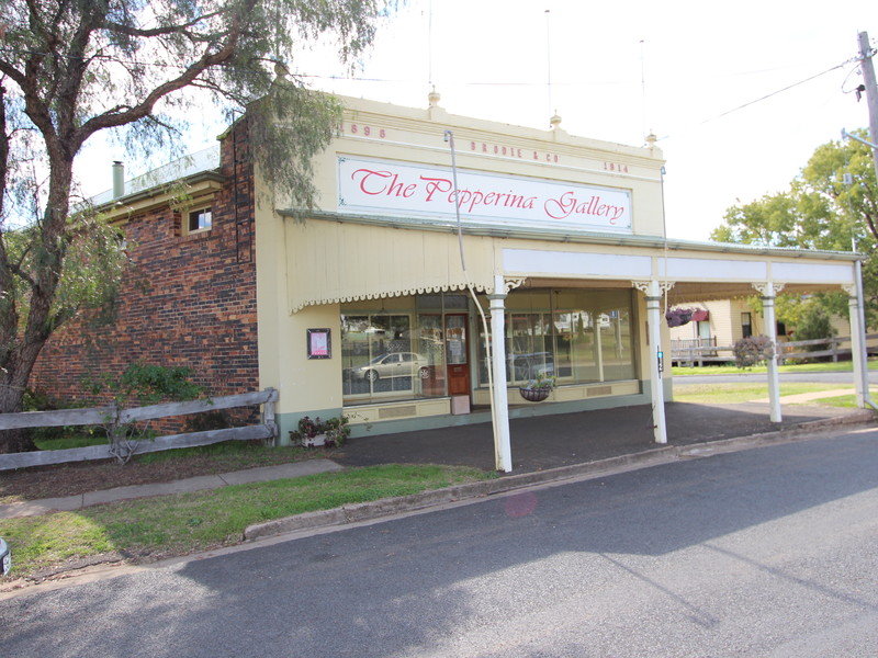 12 Tooth Street, Nobby, Qld 4360 - Property Details