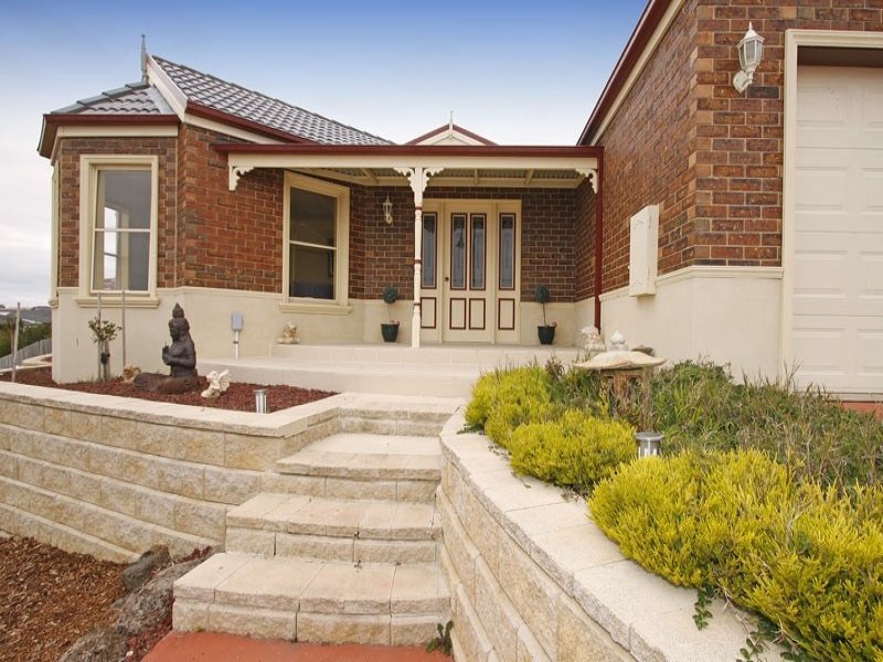6 Lapwing Court, Langwarrin, Vic 3910 - Property Details