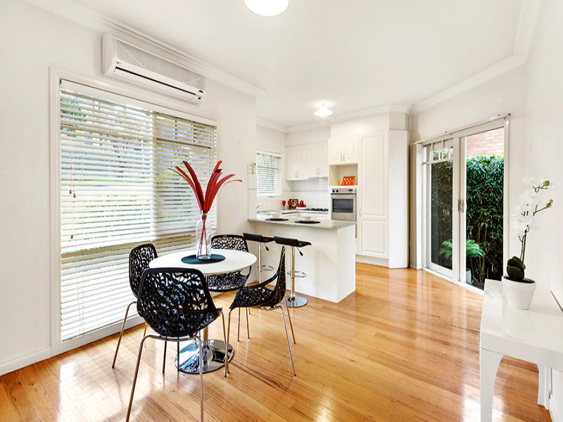 1/24 Calderwood Street, Bulleen, Vic 3105 - Property Details