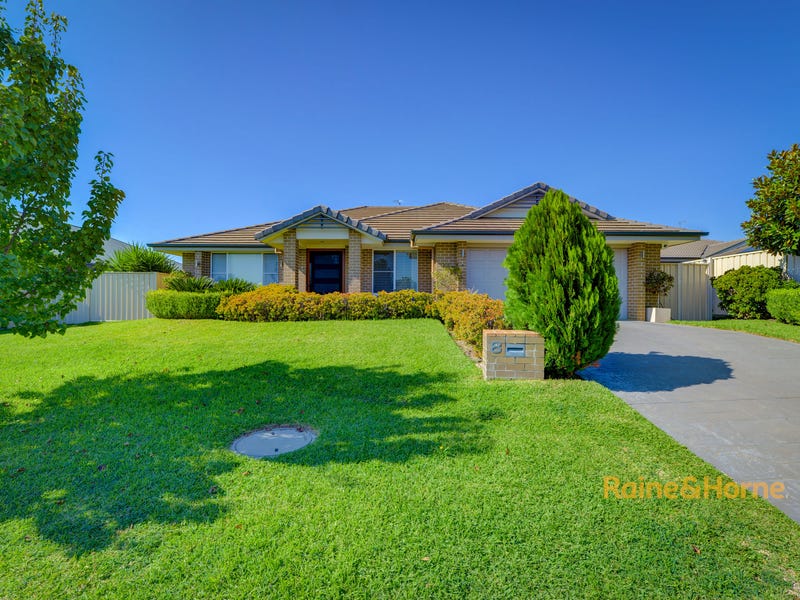 8 Falcon Drive, Tamworth, NSW 2340 - Property Details