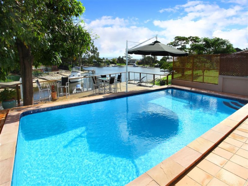 6 Nootka Court, Broadbeach Waters, QLD 4218 - realestate.com.au