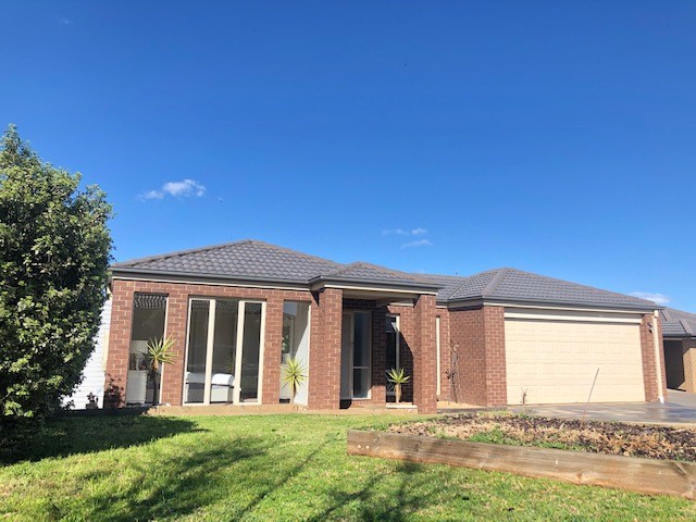 8 Stacey Court, Harkness, VIC 3337 - realestate.com.au