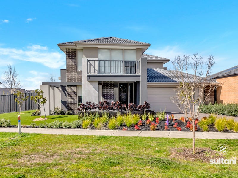 2 Clydevale Avenue, Clyde North, VIC 3978 - realestate.com.au