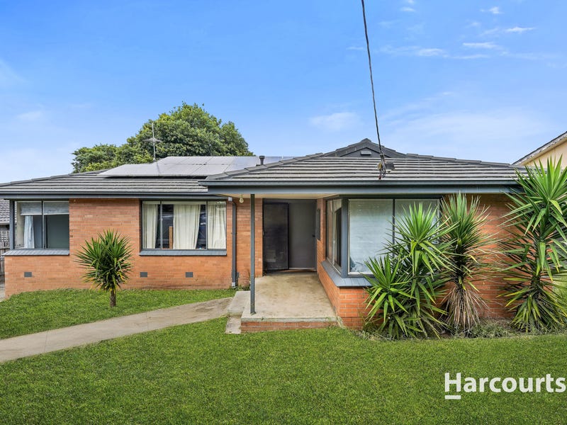 11 Leonard Court, Pakenham, Vic 3810 - Property Details