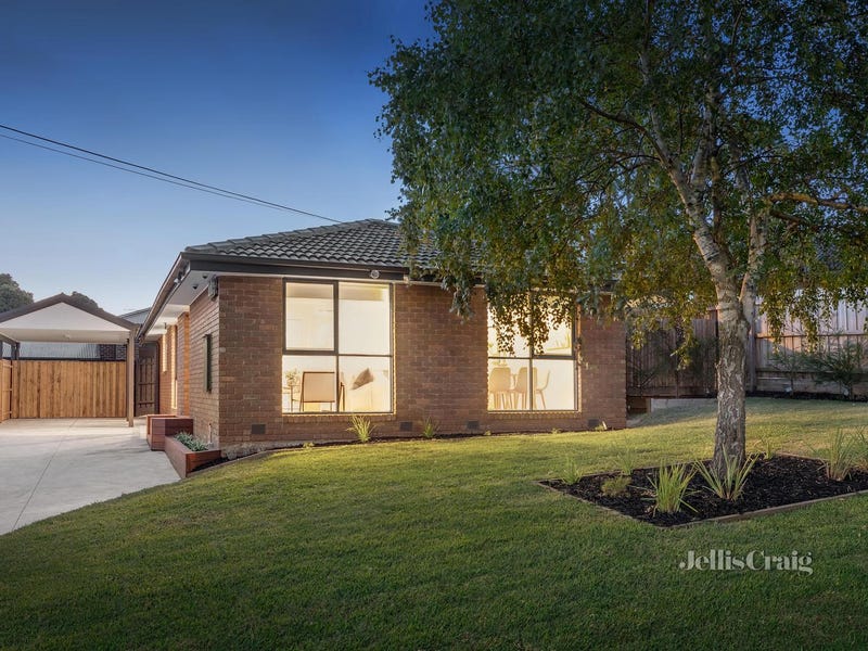 13 Daymar Drive, Mooroolbark, Vic 3138 - Property Details