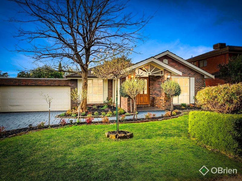 17 Buckingham Drive, Rowville, Vic 3178 - Property Details