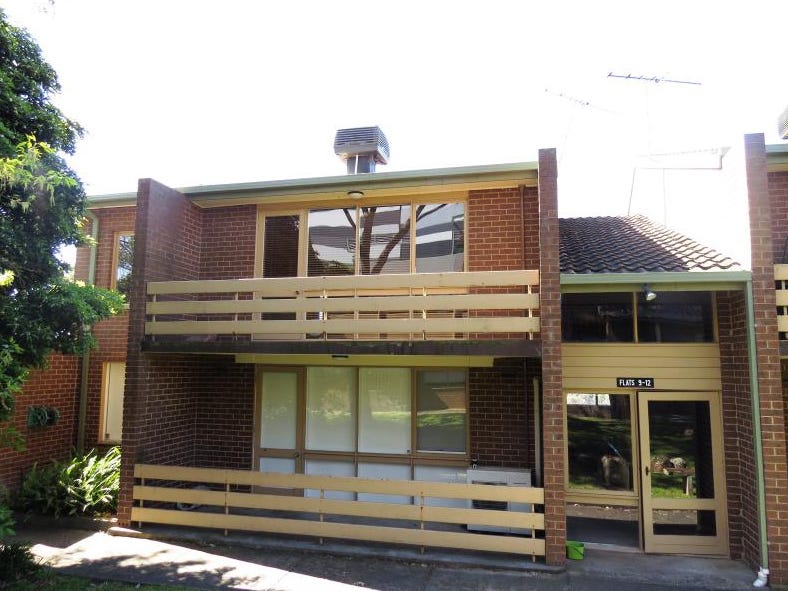 3/8 Grimshaw Street, Greensborough, VIC 3088 - realestate.com.au