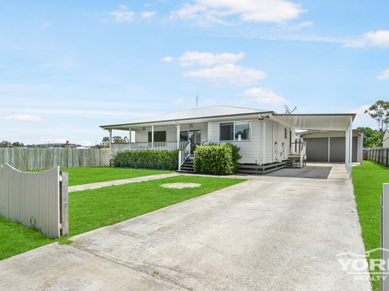 8 Ramsay Street, Cambooya, Qld 4358 - Property Details