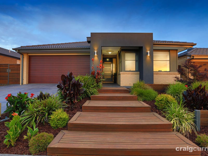 7 Hood Place, Pakenham, Vic 3810 - Property Details