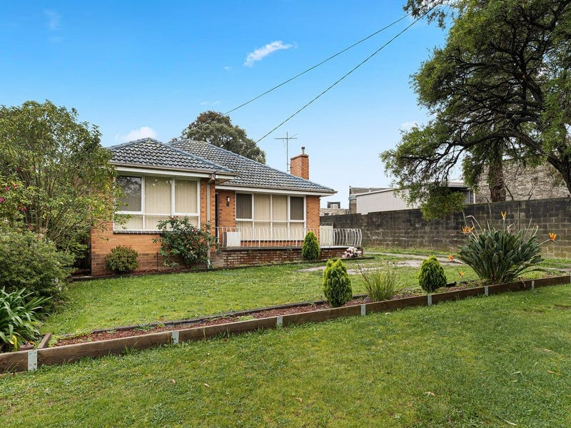 5 Douglas Avenue, Donvale, VIC 3111 - realestate.com.au