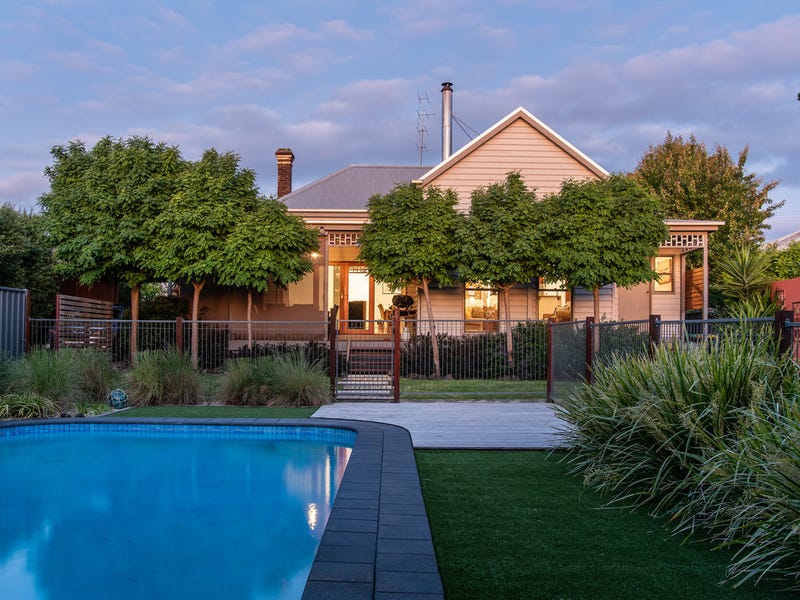 51 Milton Street, Hamilton, Vic 3300 - Property Details