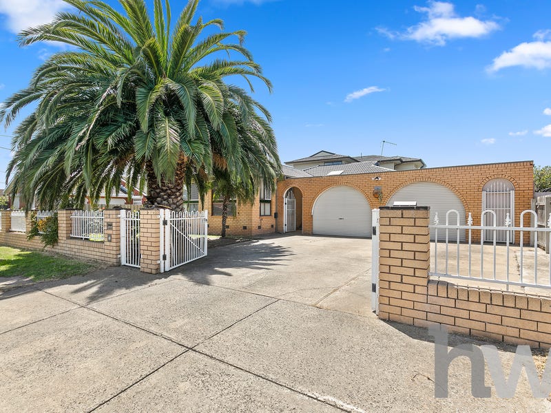 2 Hillside Court, Bell Park, VIC 3215 - realestate.com.au